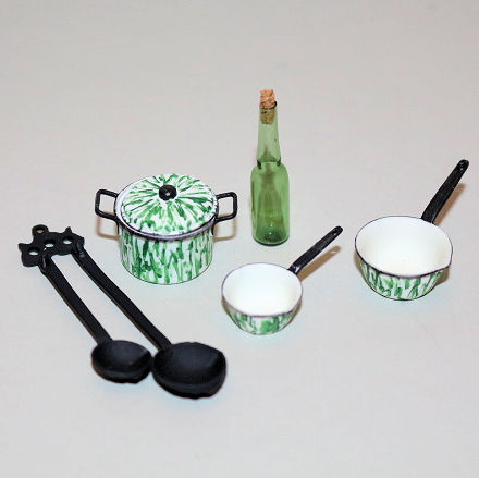 KITCHEN | The Doll House